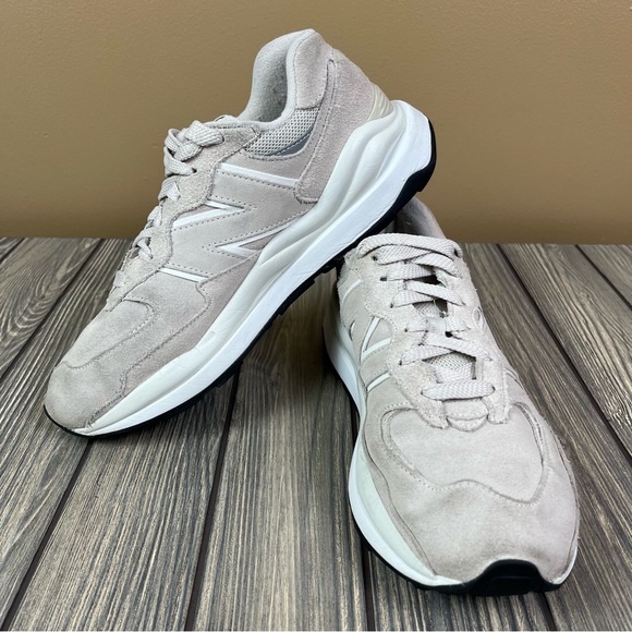 New Balance | Shoes | New Balance 574 Moonbeam Sea Salt Mens Shoes Sz 9 ...